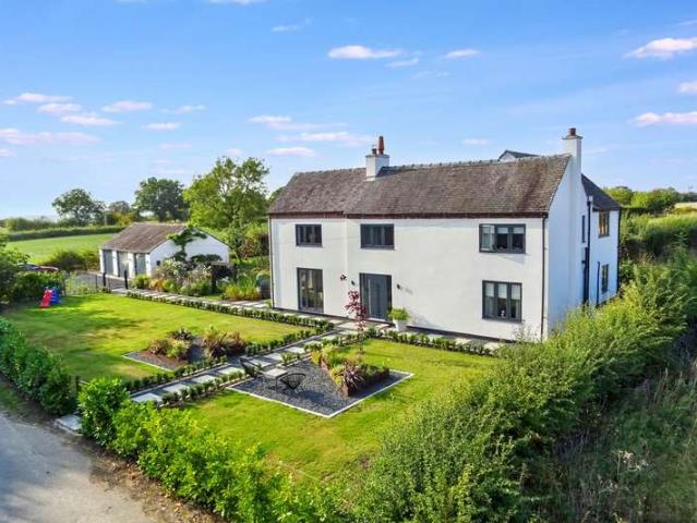4 Bedroom Country House Character Property