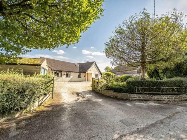 4 Bedroom Country House Character Property