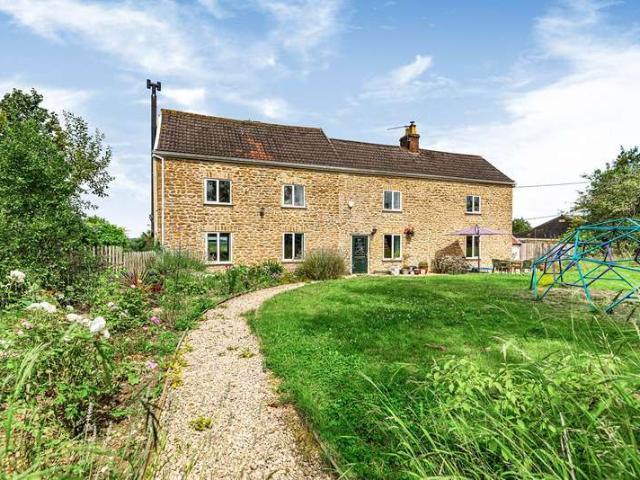 4 Bedroom Country House Character Property