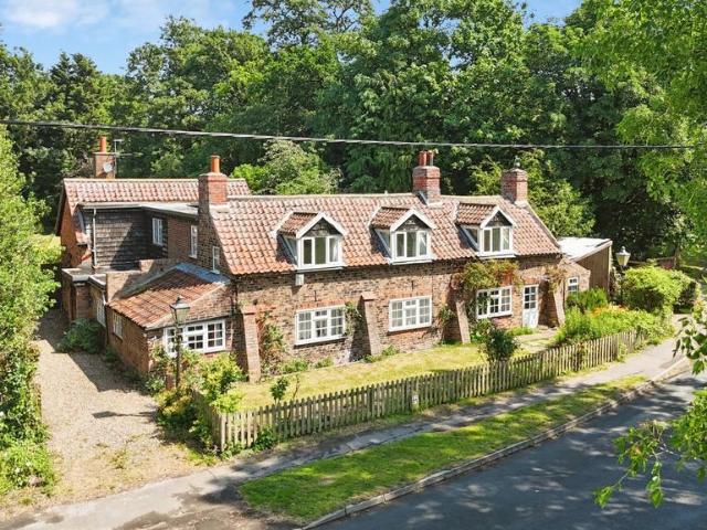 4 bedroom country house for sale