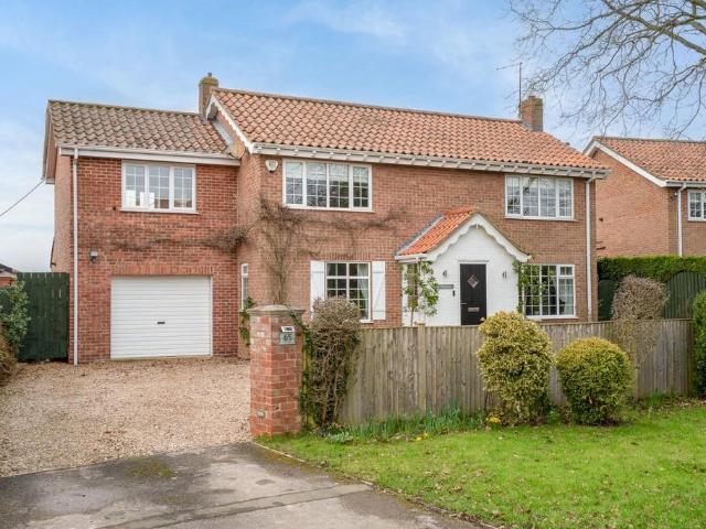 4 bedroom country house for sale