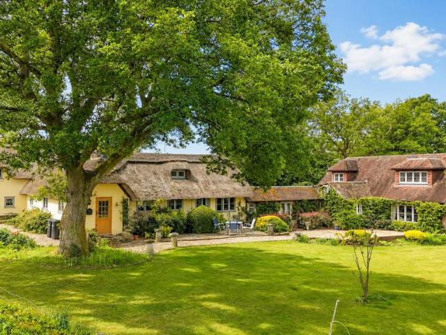 4 bedroom country house for sale