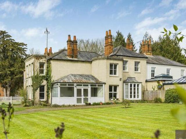 4 Bedroom Country House For Sale In Hare Hatch