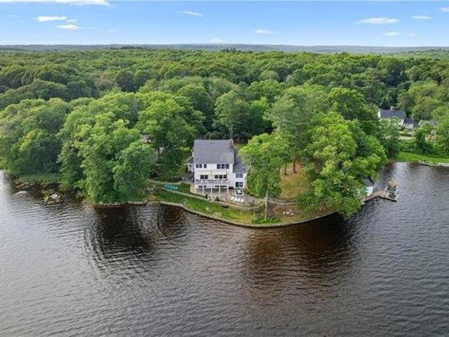 4 bedroom, Coventry RI 02816 104716304