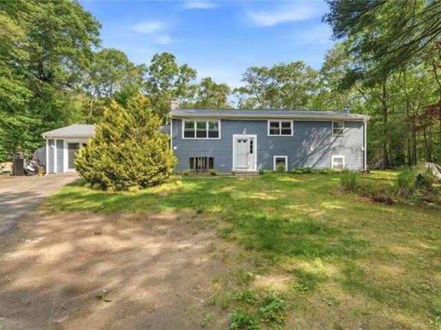 4 bedroom, Coventry RI 02816 104719160