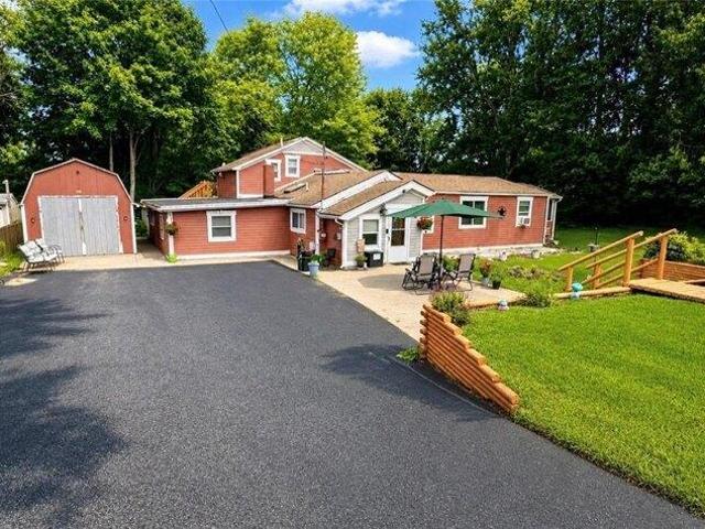 4 bedroom, Coventry RI 02816 105094094