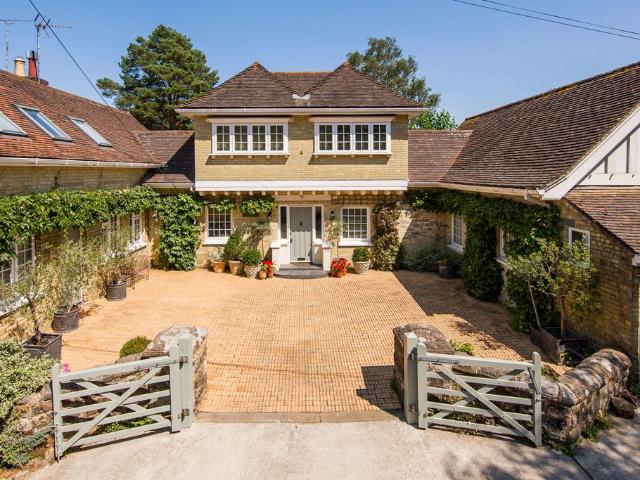4 bedroom coach house for sale