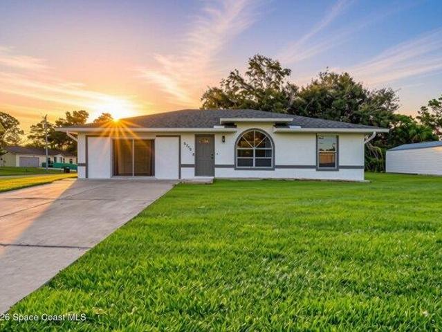 4 bedroom, Cocoa FL 32927 104899073