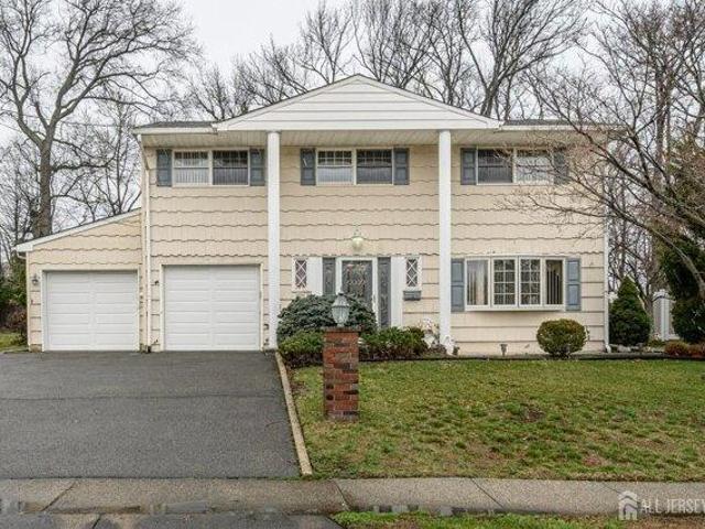 4 bedroom, Colonia NJ 07067 102217100