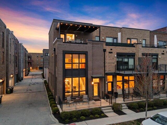 4 bedroom, Columbus OH 43215 89523102