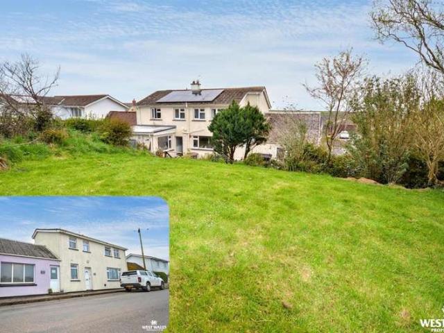 4 Bedroom Commercial Property