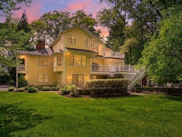 4 bedroom, Concord MA 01742 102726485