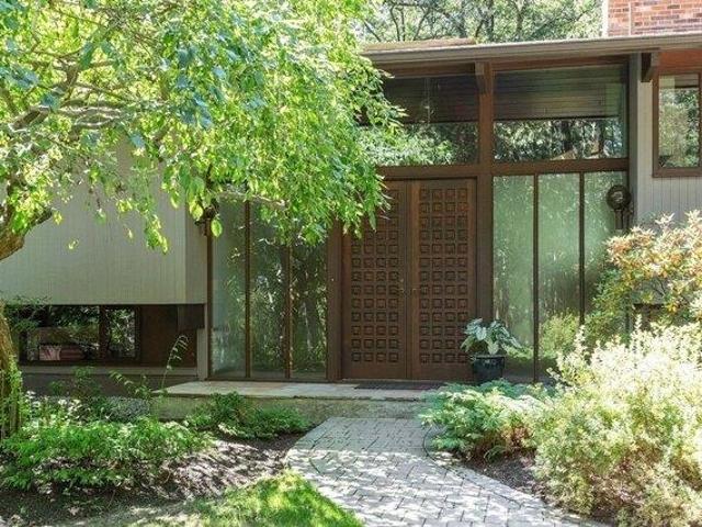 4 bedroom, Concord MA 01742 102316239