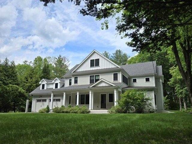 4 bedroom, Concord MA 01742 103444057