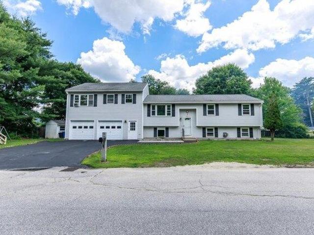 4 bedroom, Concord NH 03303 104477524