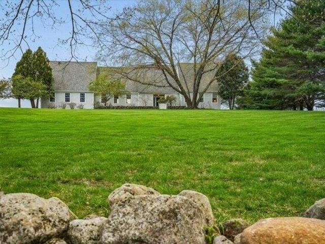 4 bedroom, Concord NH 03301 102670997
