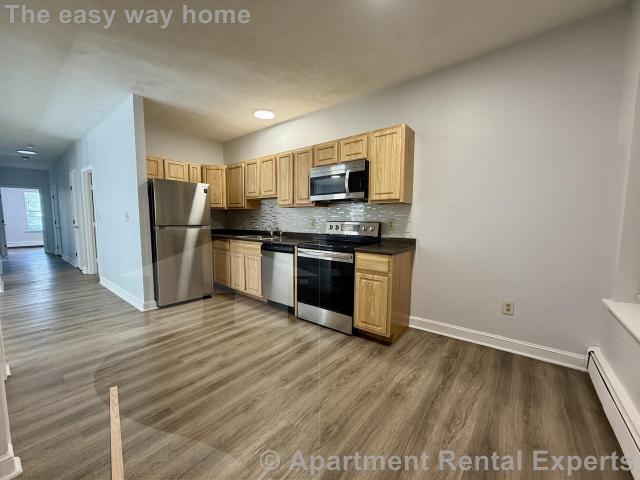 4 Bedroom Condo for Rent at 122 Berkshire St #3 2B, Cambridge, MA 02141 Wellington Harrington