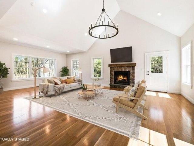 4 bedroom, Conway NH 03818 102314113