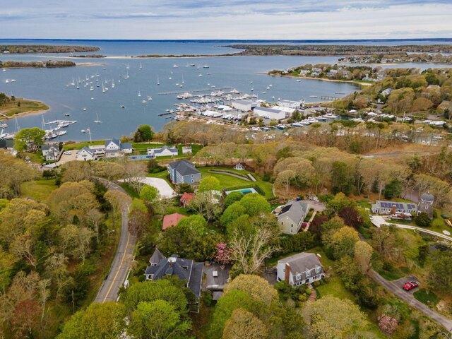 4 bedroom, Cataumet MA 02534 104833999
