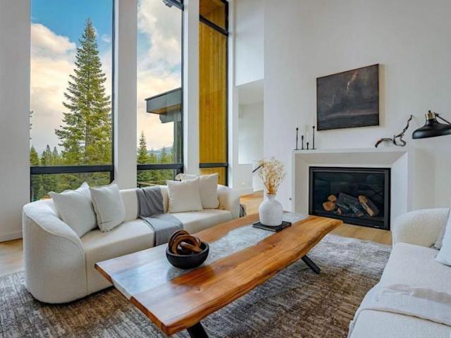 4 bedroom, CA CA 101882564