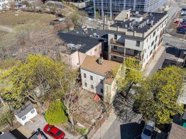 4 bedroom, Cambridge MA 02141 105109442