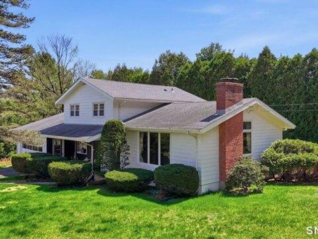 4 bedroom, Canton CT 06019 102218856