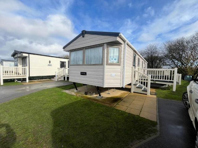 4 bedroom caravan for sale