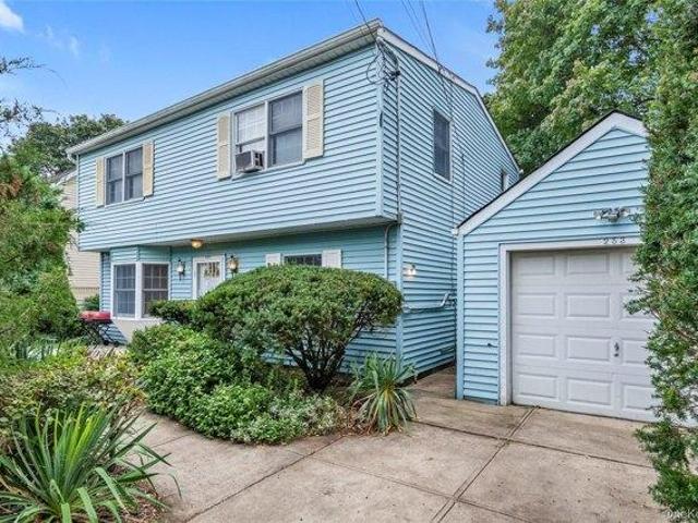 4 bedroom, Carle Place NY 11514 101801711