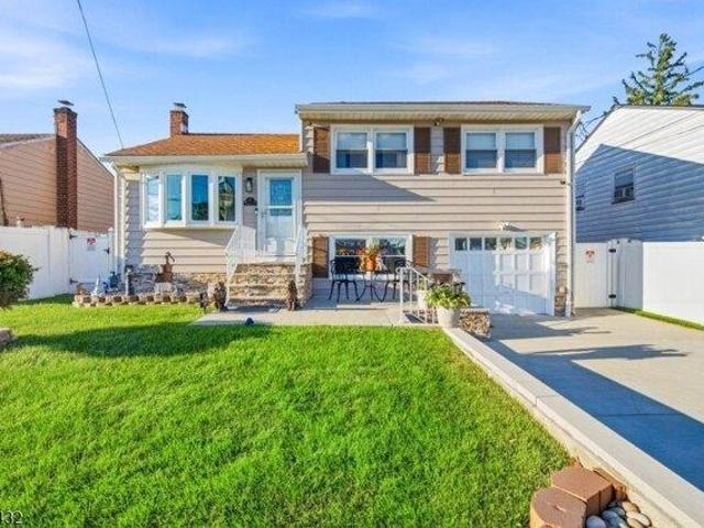 4 bedroom, Carteret NJ 07008 104265553