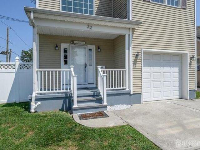 4 bedroom, Carteret NJ 07008 104539319