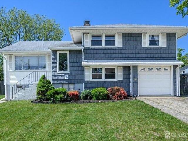 4 bedroom, Carteret NJ 07008 104568157