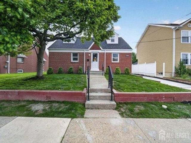 4 bedroom, Carteret NJ 07008 103071010