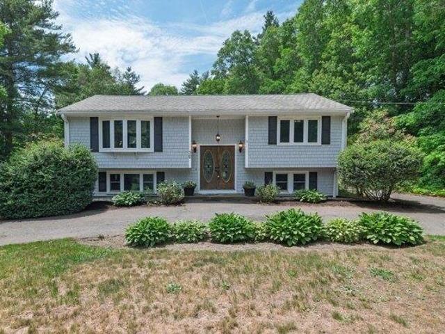 4 bedroom, Carver MA 02330 103968251