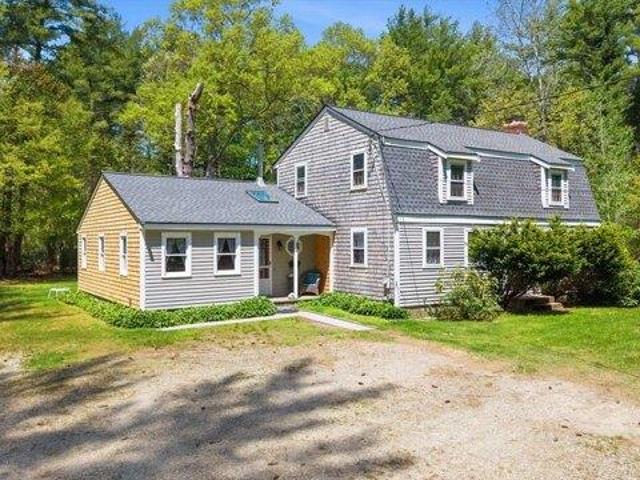 4 bedroom, Carver MA 02330 105082890