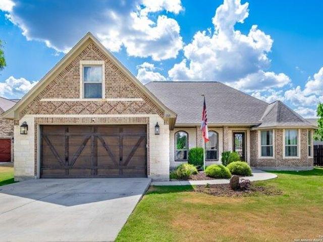 4 bedroom, Castroville TX 78009 94303771