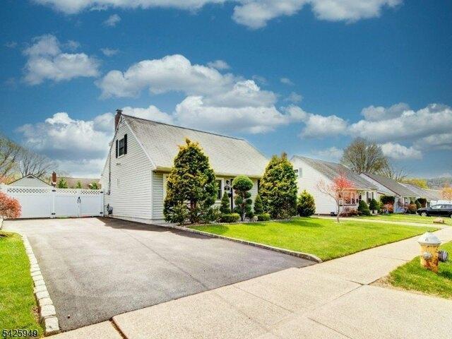 4 bedroom, Cedar Grove NJ 07009 102563872