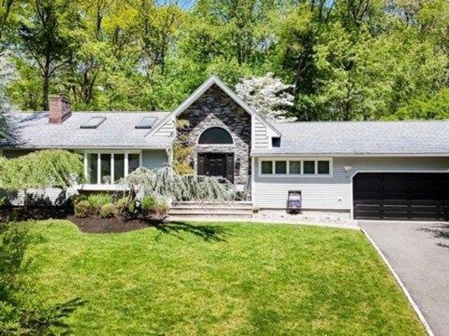 4 bedroom, Cedar Grove NJ 07009 LS102215026