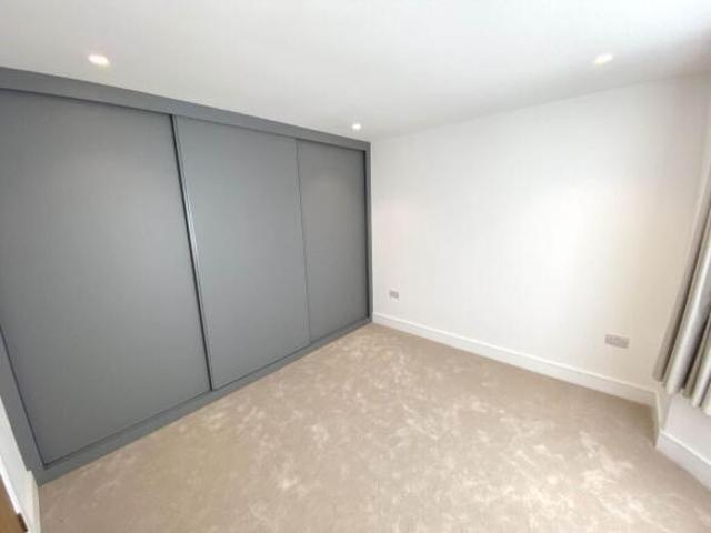 4 bedroom chalet for rent in Mount Pleasant Lane, Bricket Wood, AL2
