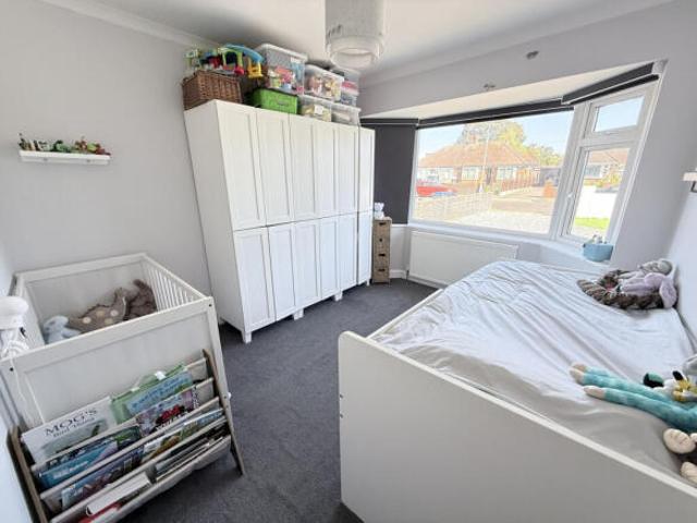 4 bedroom chalet for sale in Beechwood Avenue, Worthing, BN13