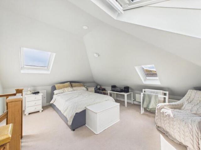 4 bedroom chalet for sale in Castle Road, Worthing, BN13 1DQ, BN13