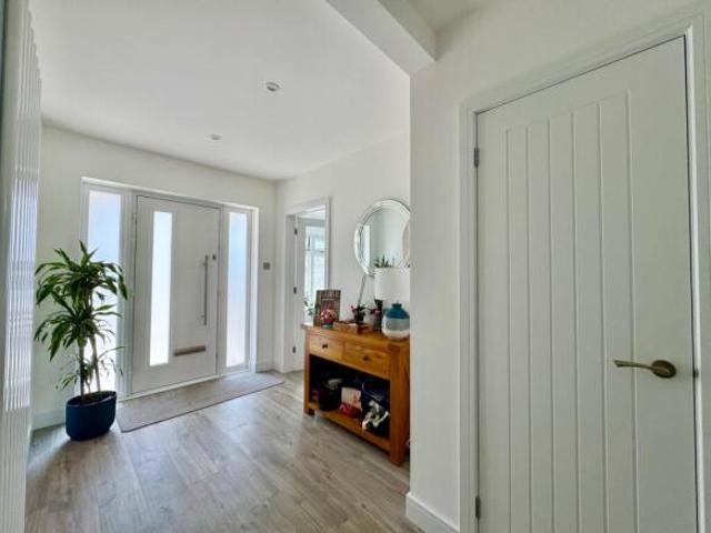 4 bedroom chalet for sale in Dulsie Road, Talbot Woods, Bournemouth, BH3