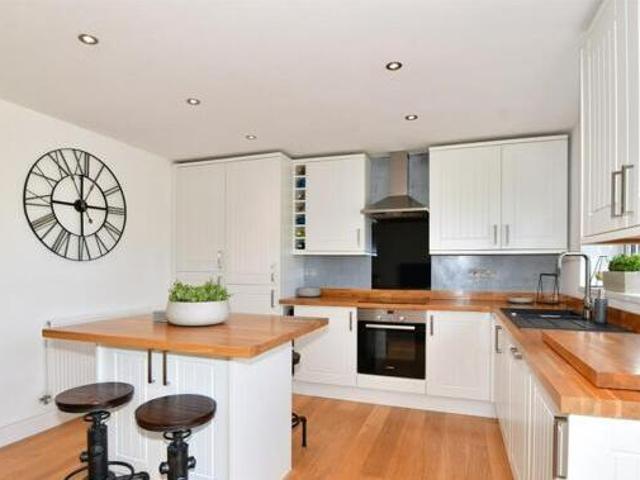 4 Bedroom Chalet For Sale In East Studdal, Dover