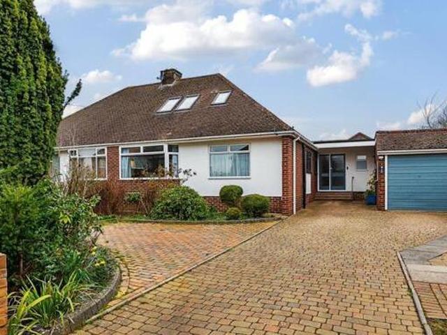 4 Bedroom Chalet For Sale In Flitwick