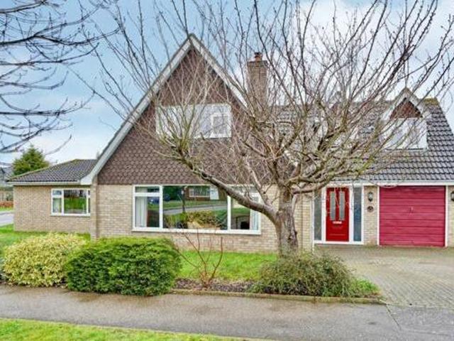 4 Bedroom Chalet For Sale In Hemingford Grey, Huntingdon