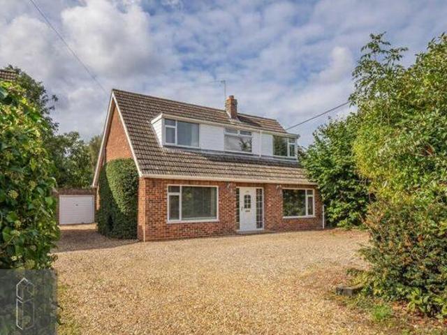 4 Bedroom Chalet For Sale In Horsford