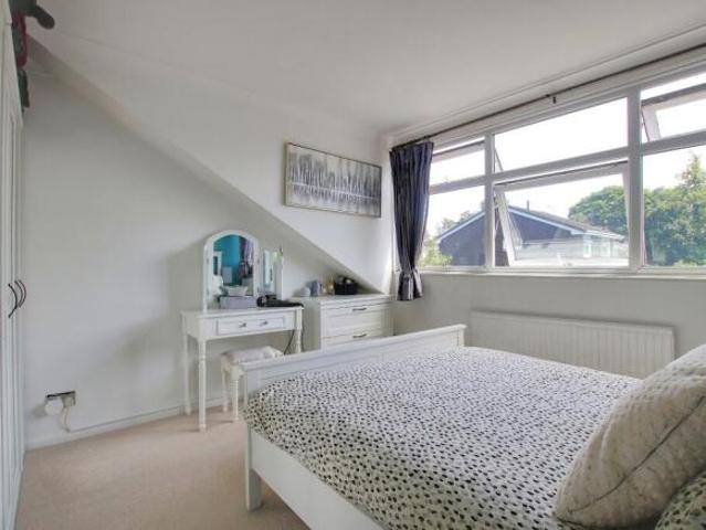 4 bedroom link detached house for sale in Rownhams, Southampton, SO16