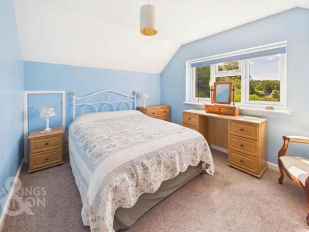4 bedroom chalet for sale in Woodlands Road, New Costessey, Norwich, NR5