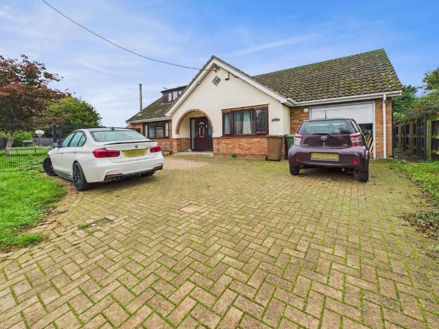 4 bedroom chalet for sale