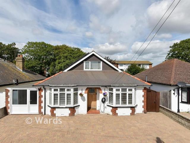 4 bedroom chalet for sale