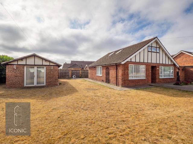 4 bedroom chalet for sale